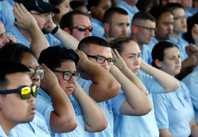 Airport screening officers win battle for job security – People's World