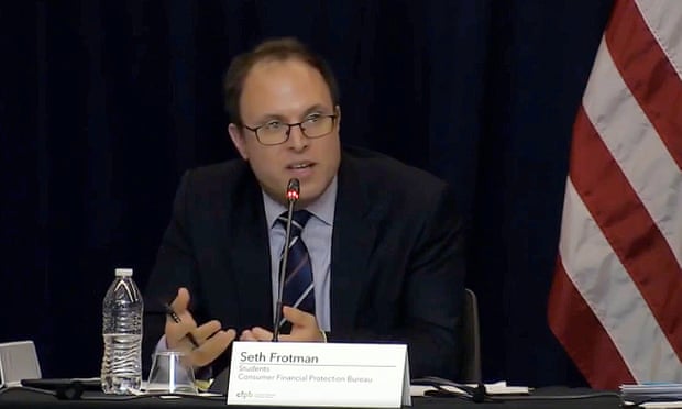 Top student loan official resigns, says Trump admin. serves financial ...