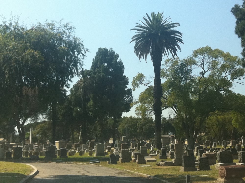 Angelinos take status to the grave at Angelus-Rosedale Cemetery ...