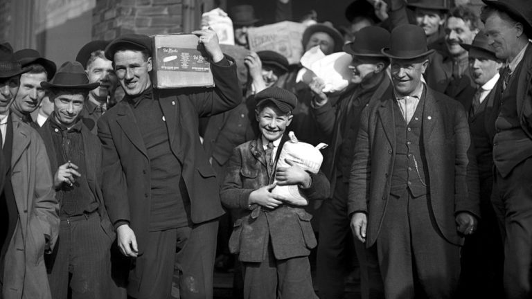 Seattle Labor Chorus sings of 1919 General Strike – People's World