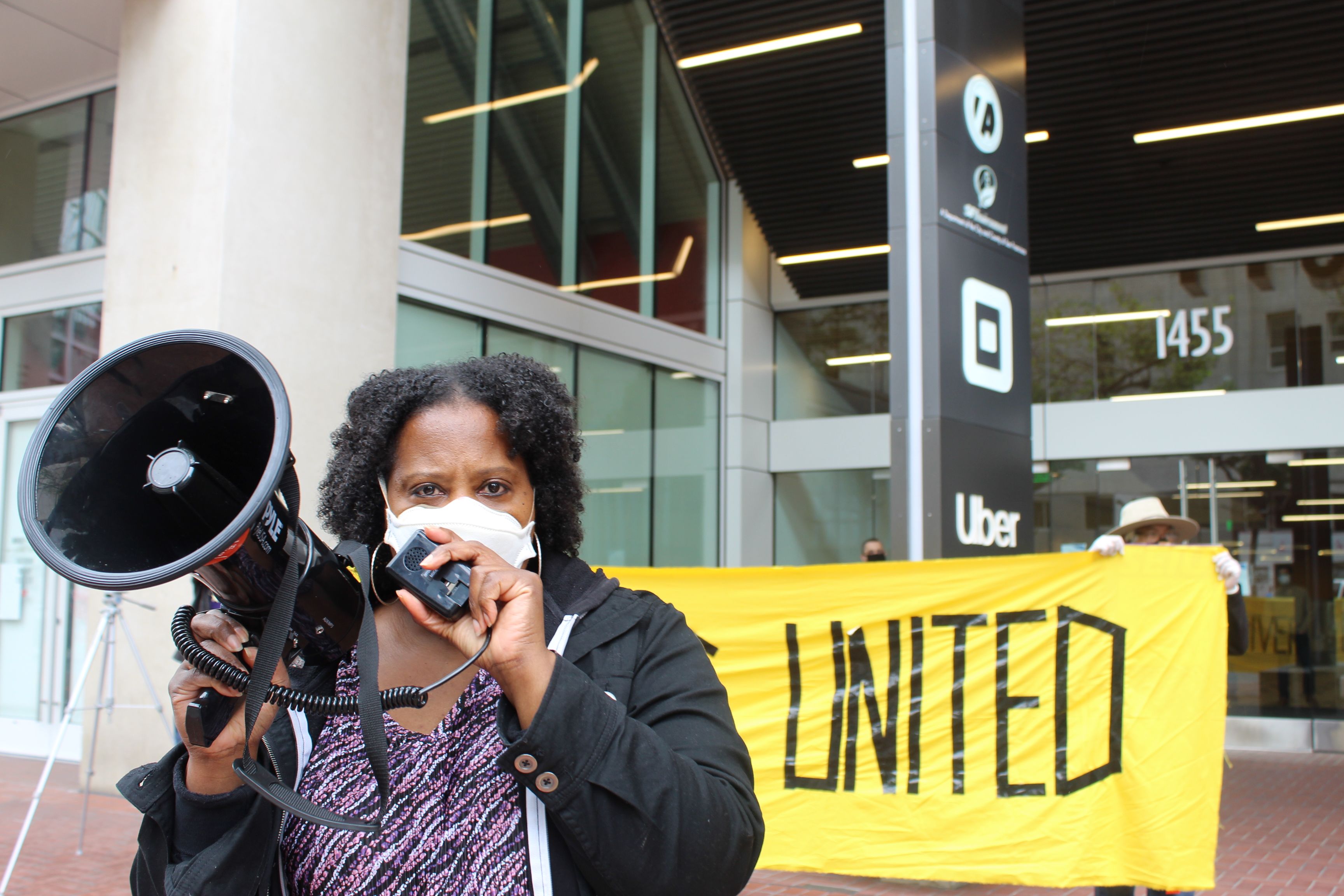 Uber, Lyft drivers keep up the pressure: ‘We are employees, not ...