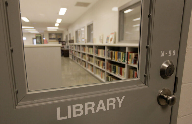No right to read: Profiteering corporations creep into prison libraries – People's World