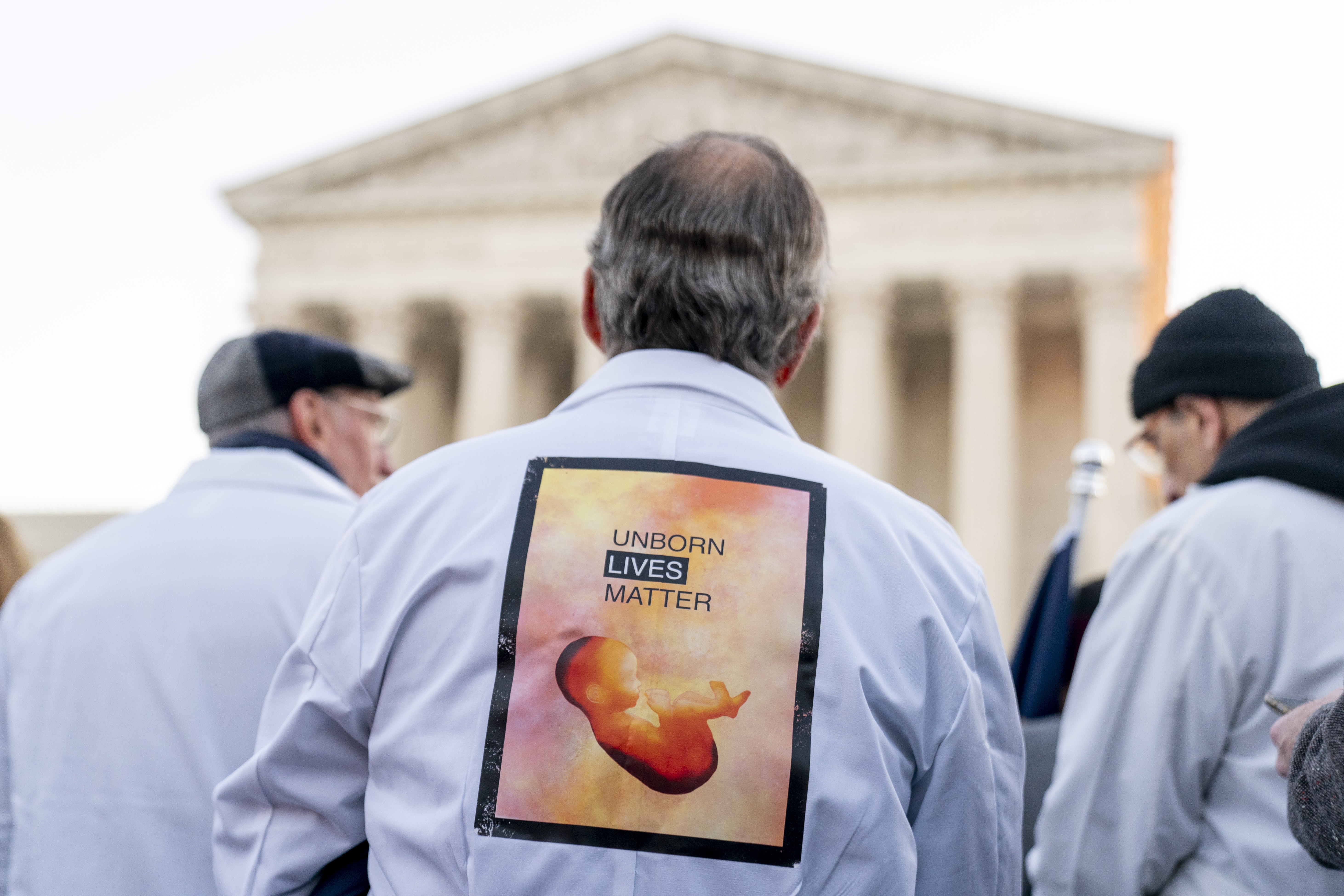 On abortion and reproductive rights: Not enough (from) men – People's World