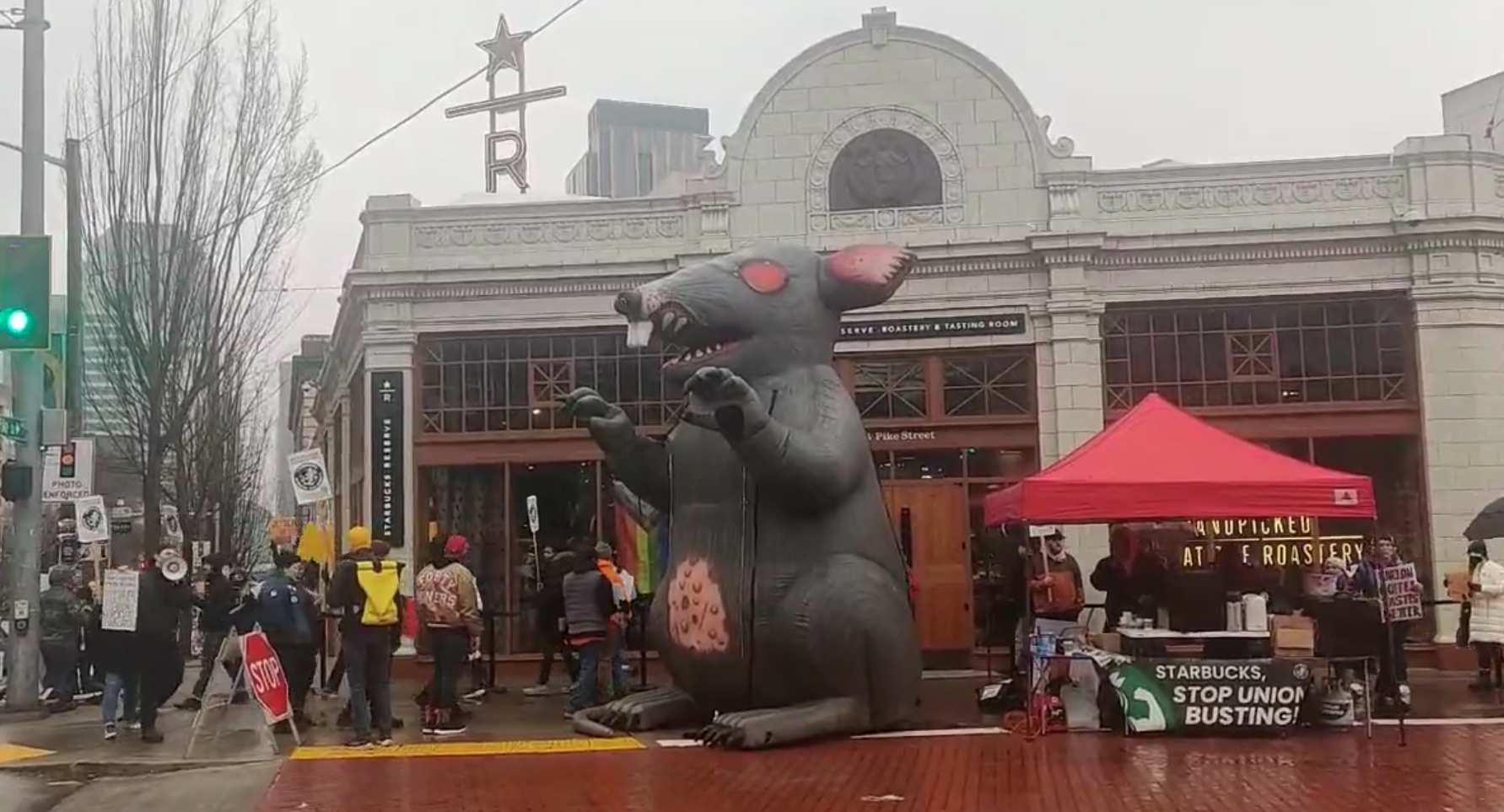 No contract, no coffee: Starbucks baristas strike, demand bargaining ...