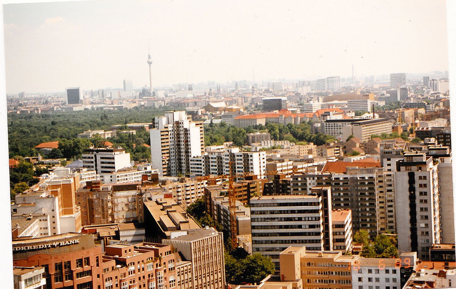 The late East Germany, a new (distorted) history in review – People's World