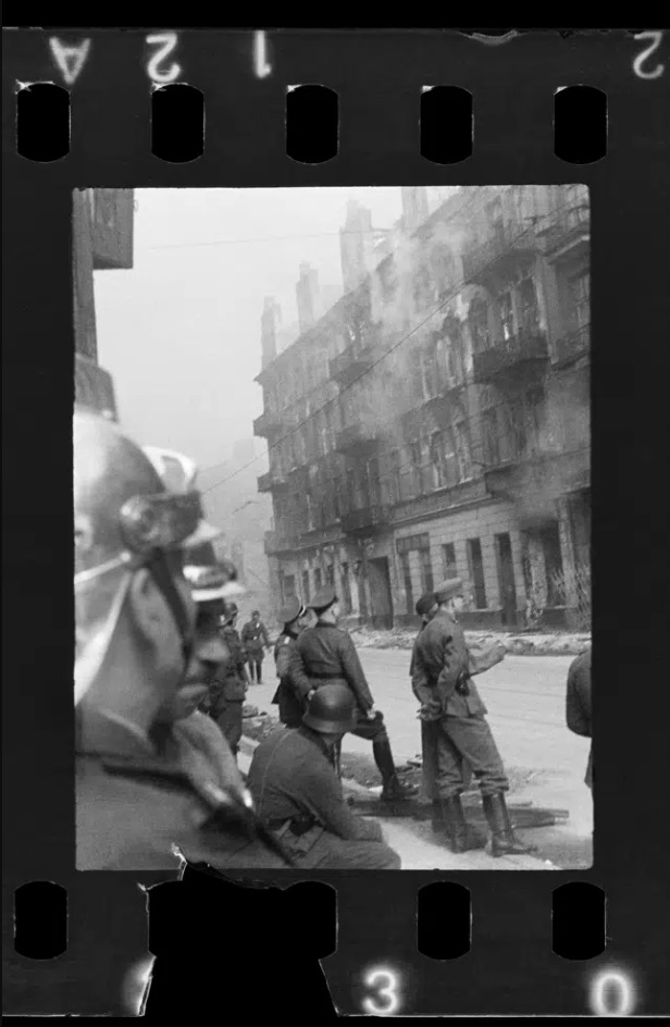 The 1943 Warsaw Ghetto Uprising: After 80 years, new photographs emerge ...