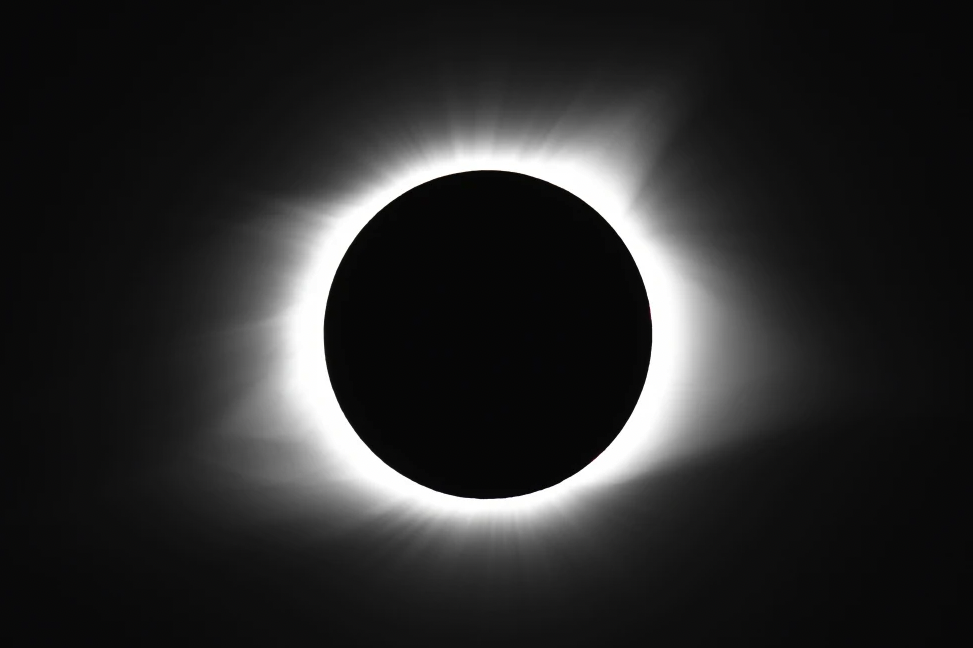 Total eclipse of the news: As Moon hides Sun, journalists eclipse ...