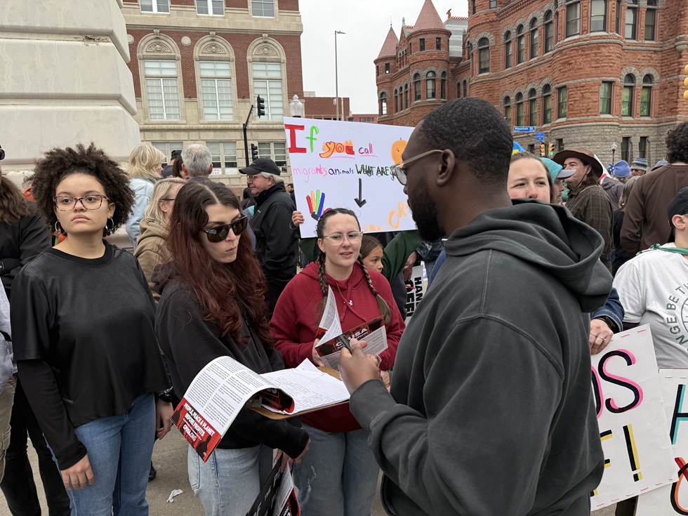 Dallas Hands Off protest hears from labor movement: Trump-Musk attacks ...