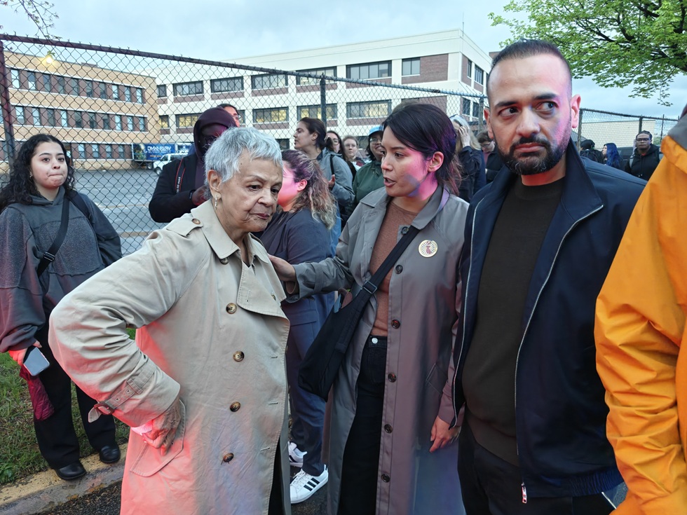 Newark mayor Ras Baraka freed after being seized by Homeland Security ...
