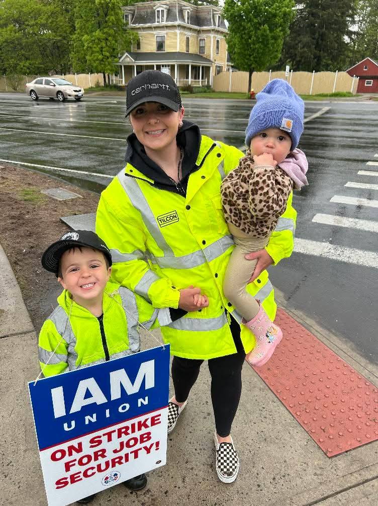 From the picket line: IAM says no to corporate greed – People's World