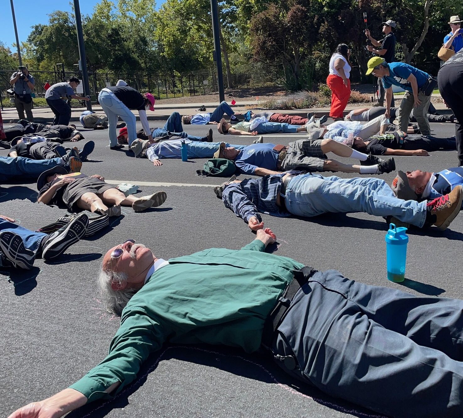 Nuclear weapon opponents gather at Livermore Lab to declare: ‘Never Again!’ – People's World