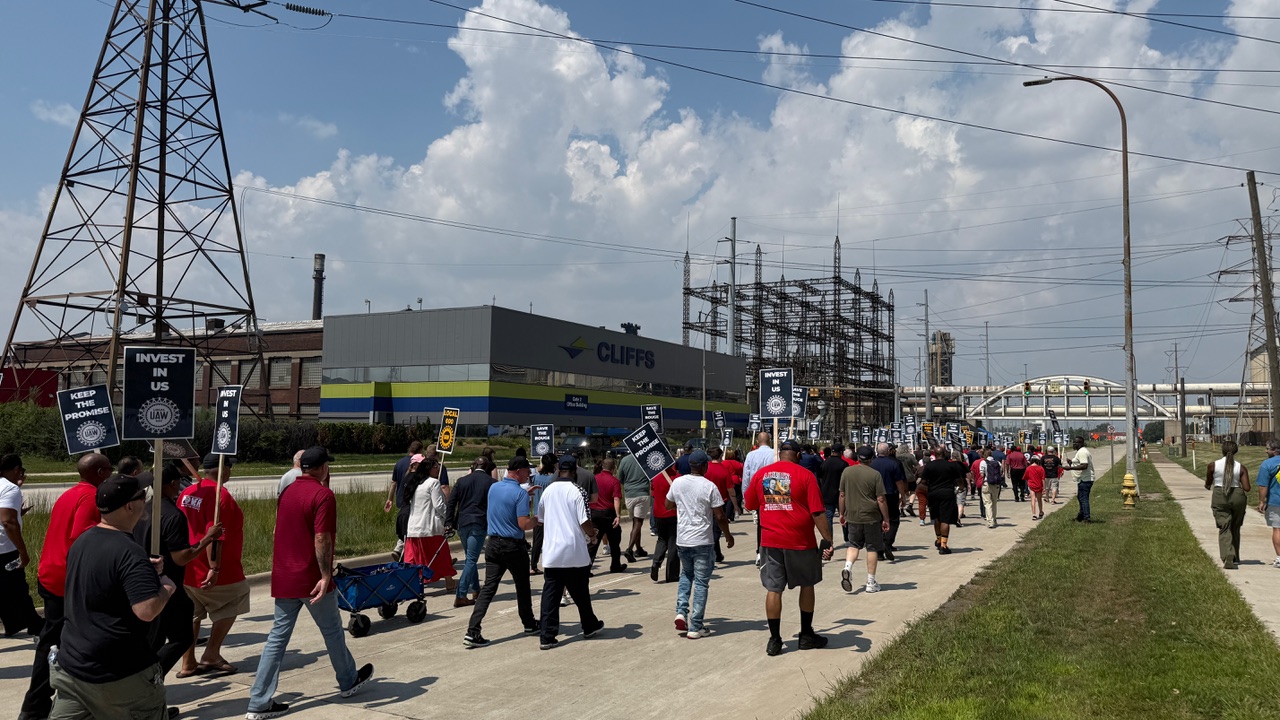Auto Workers march on Cleveland Cliffs in Detroit; demand jobs – People ...