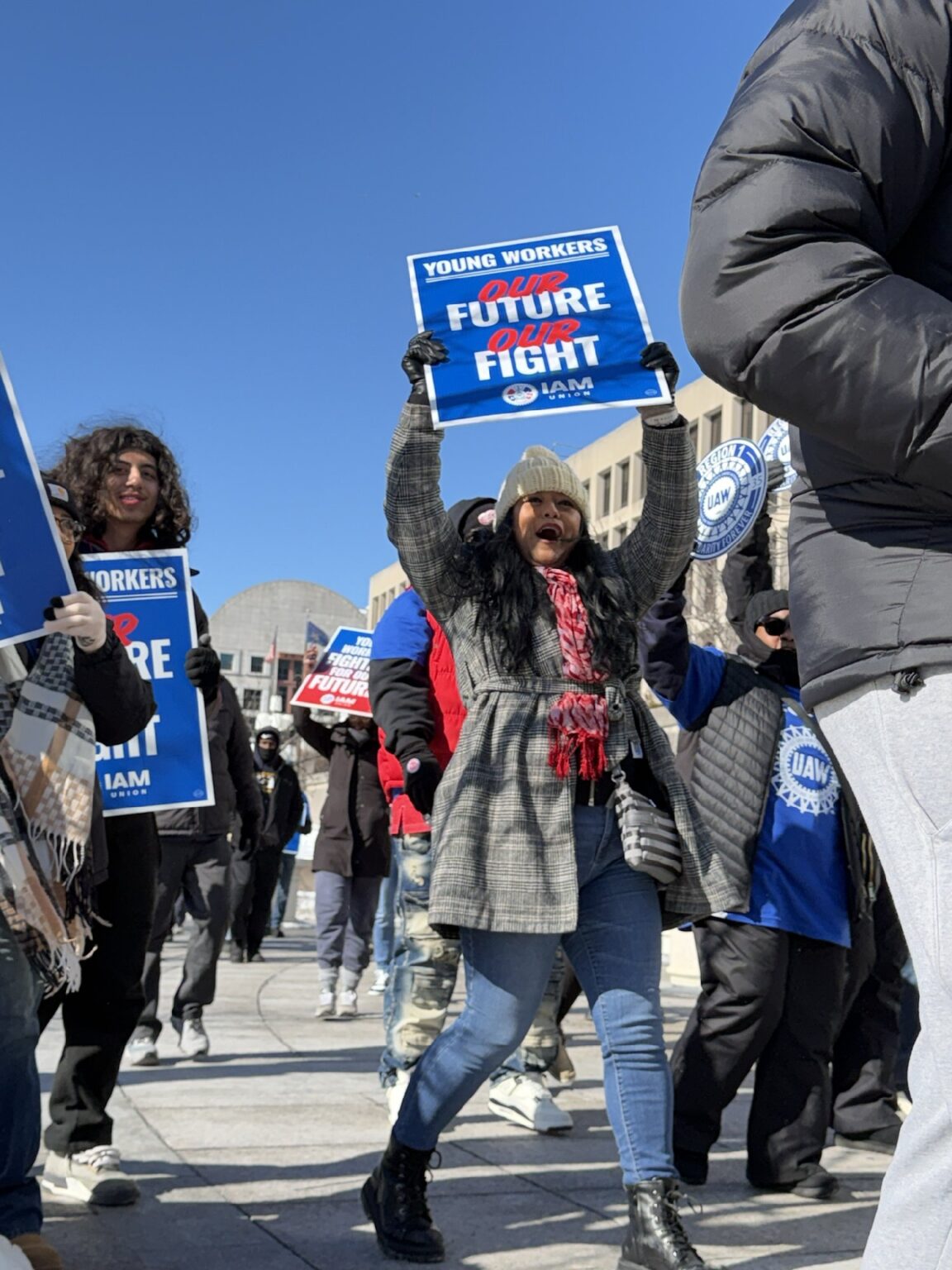 Young unionists brave cold in march on Congress – People's World